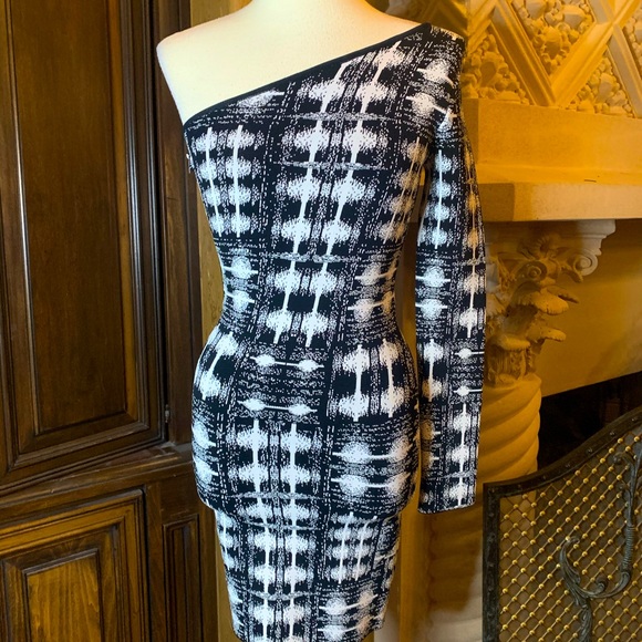 BCBGMaxAzria | Dresses | Bcbg Max Azria Dress | Poshmark